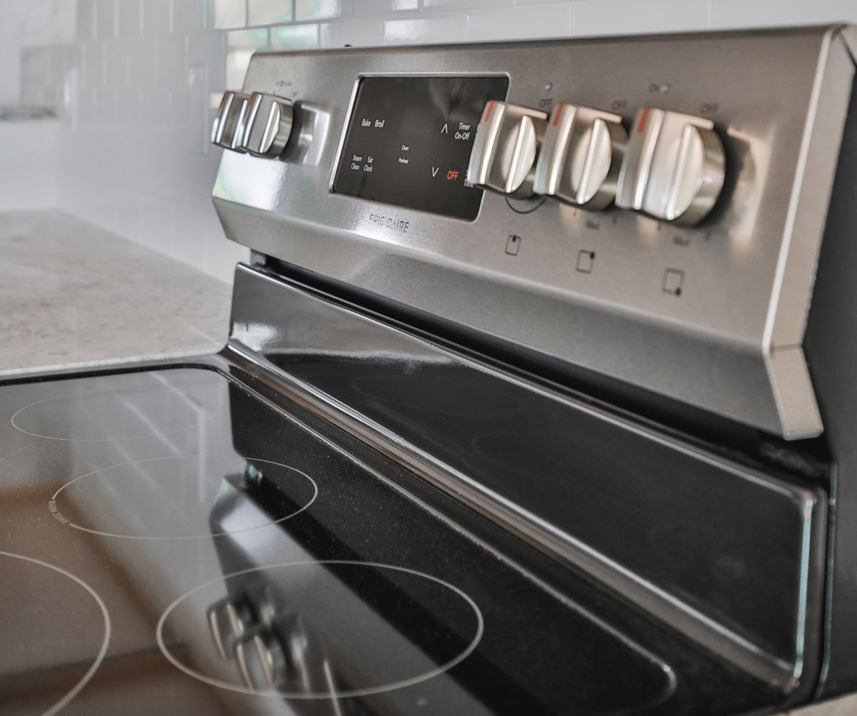 How to Protect Stove Top Glass from Cracks? - Alpha Tech
